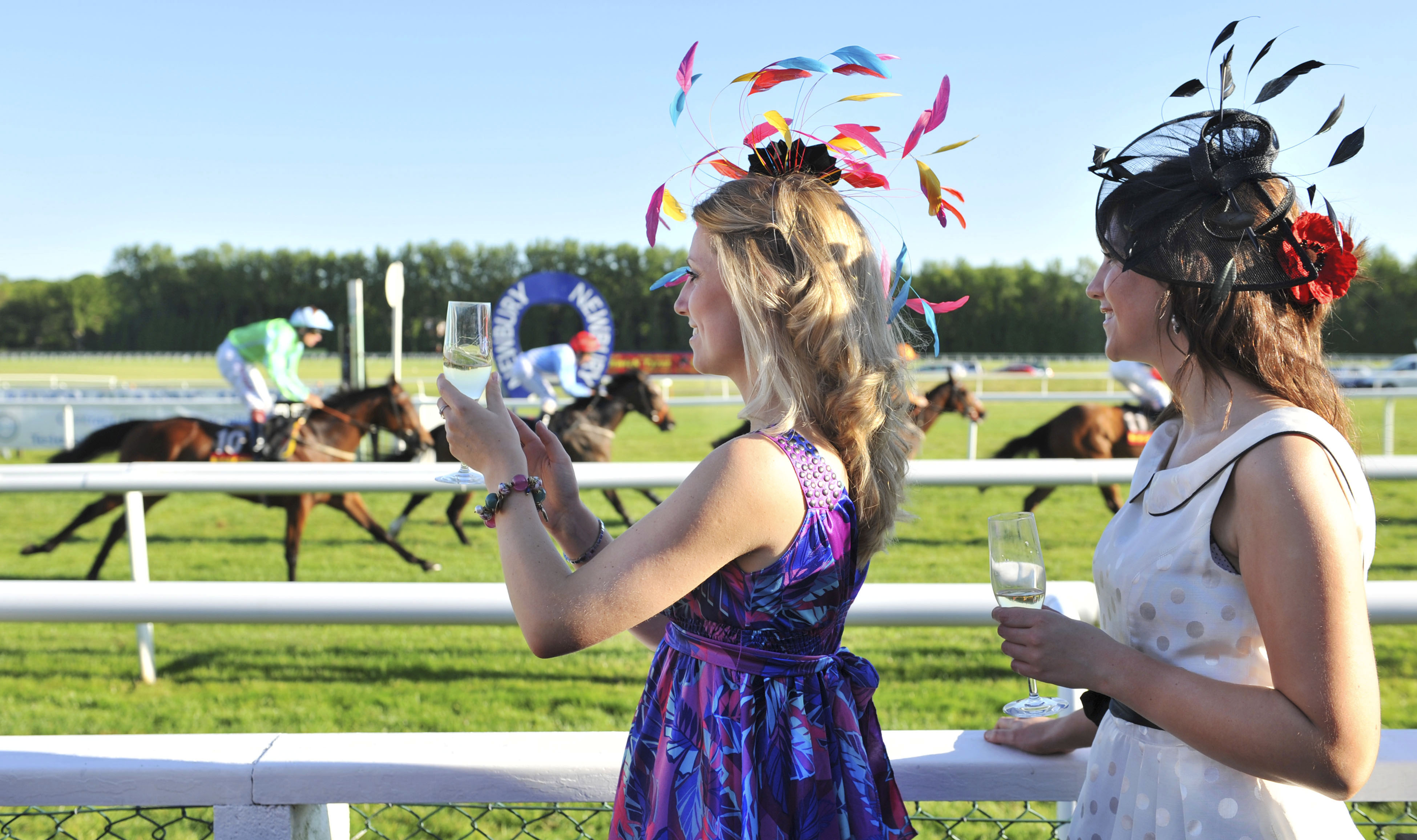 Horse Racing - Hen Parties